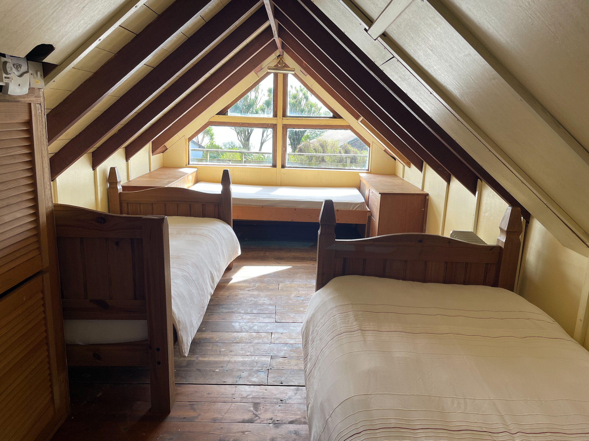 Accommodations – Atlantic Bay Rest